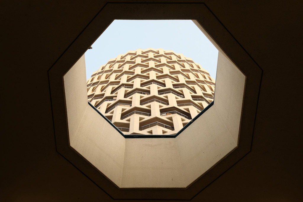 Al Ibrahimi Building (1983), Abu Dhabi by Stefano Trezzi · 365 Project
