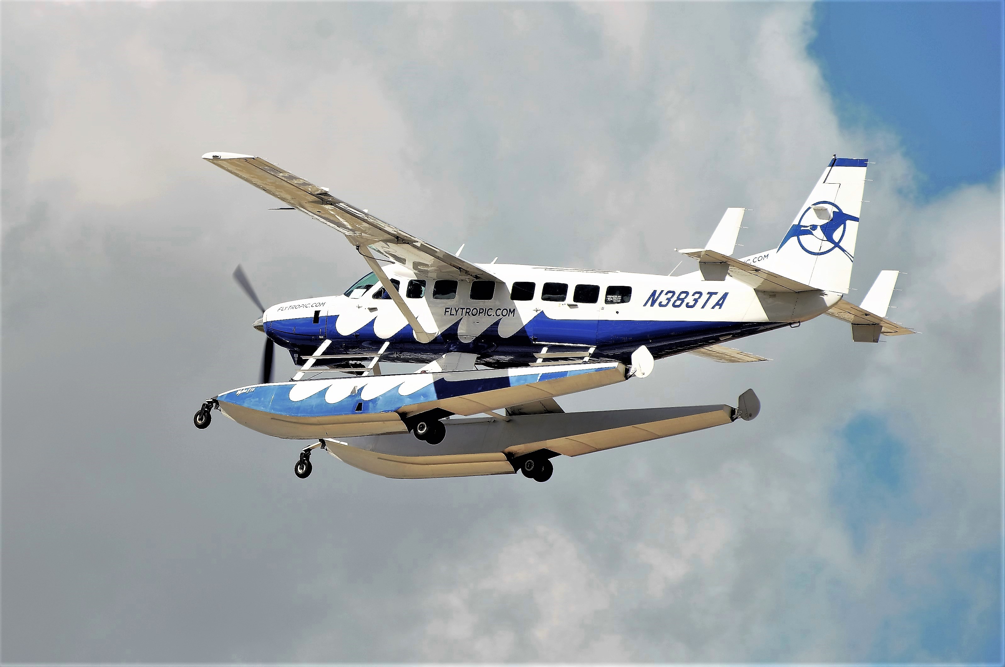 2017 Textron Aviation Inc 208B by Caroline · 365 Project