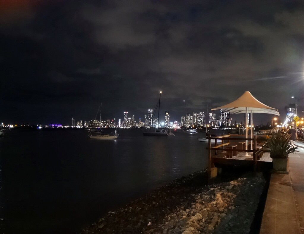 A walk along The Broadwater... by Rob Z · 365 Project