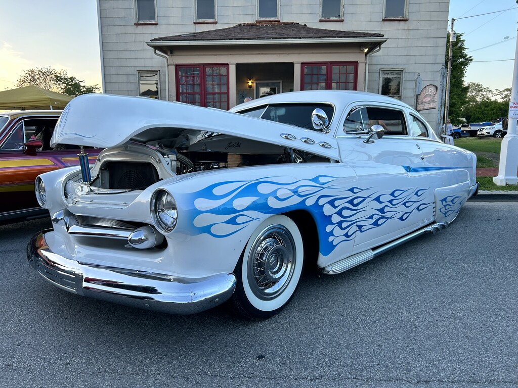 “Mingle on Main” by Mark St Clair · 365 Project