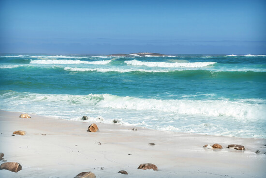 The ocean here has the most beautiful water colours by Diana · 365 Project