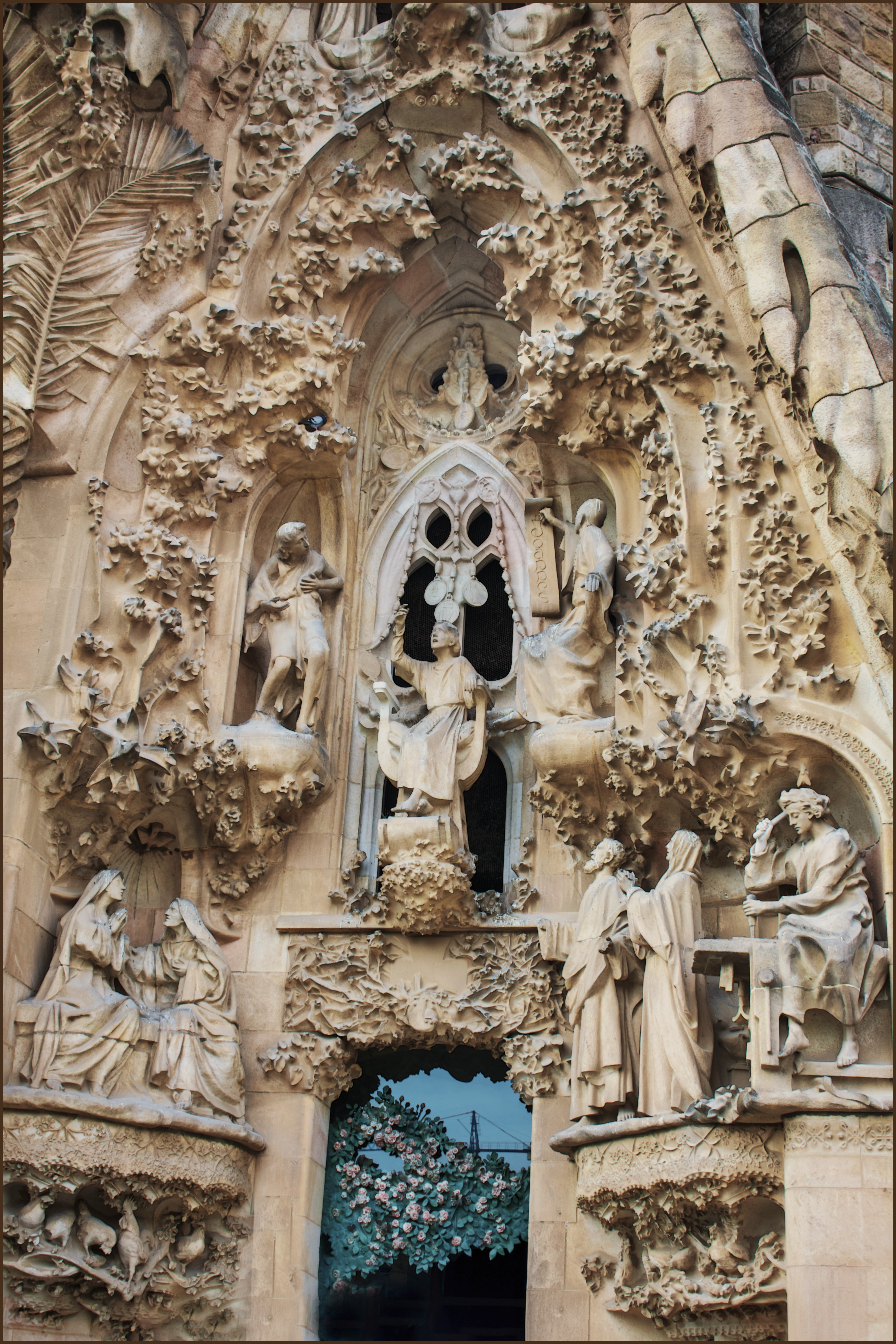 Gaudí's design philosophy. by Christine Sztukowski · 365 Project